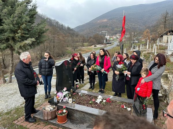 Përkujtohet Lumturije Fazli Veliu e bija e veprimtarit të çështjes ...